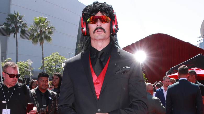 Dr Disrespect Breaks His Silence On Steph Curry Tripping Accusations Dr Disrespect Breaks His Silence On Steph Curry Tripping Accusations