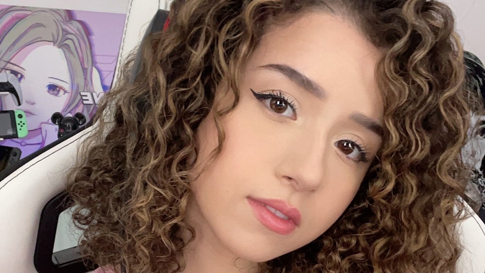 Pokimane Explains Why She's Stayed On Twitch