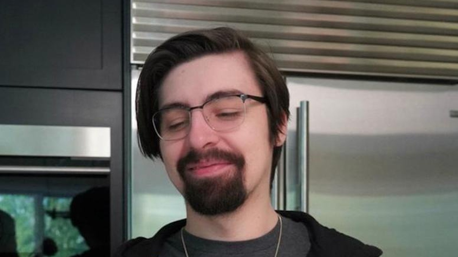 The Real Reason Shroud Won't Play This Apex Legends Character