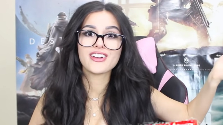 The Untold Truth Of SSSniperWolf The Untold Truth Of SSSniperWolf