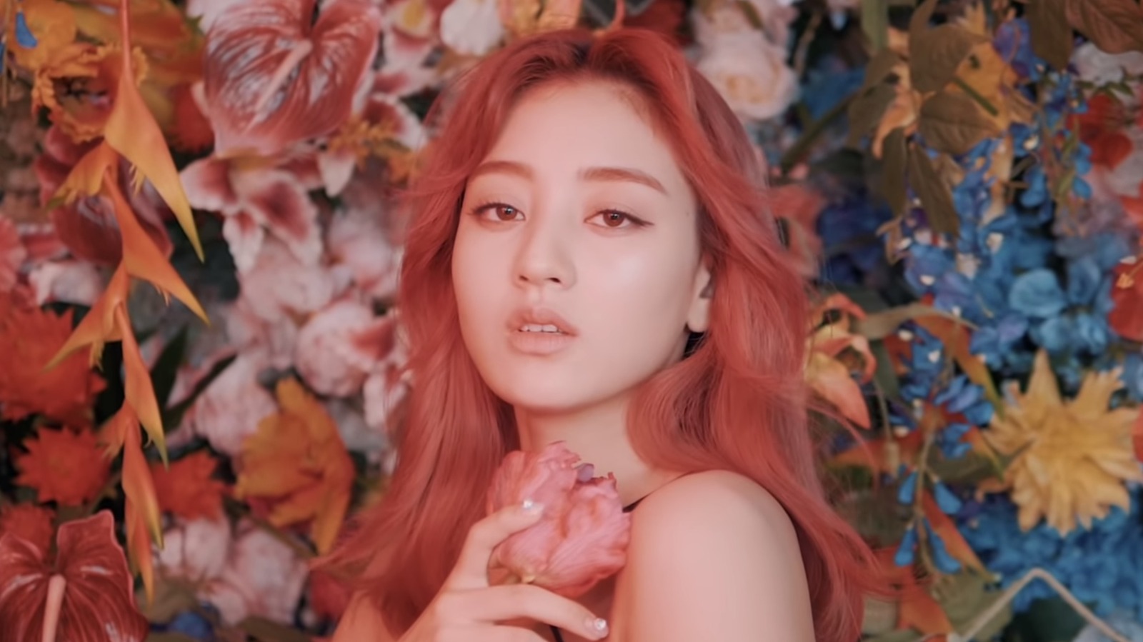 This Major K-Pop Group Is Teaming Up With League Of Legends' K/DA