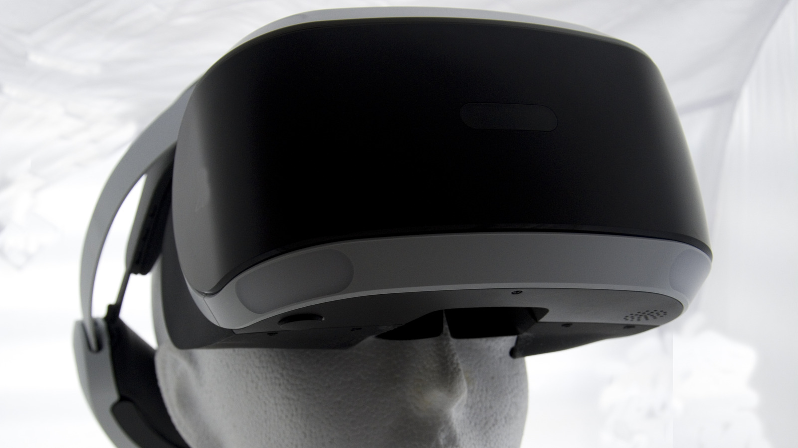 We Finally Got Our First Look At The PSVR2