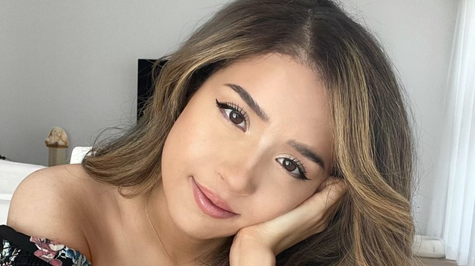 Why Pokimane Called xQc The 'Hottest' On Twitch